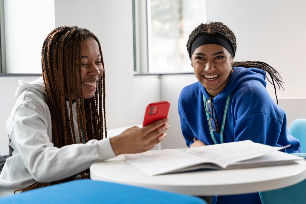 The benefits of staying in touch with your former college - Activate ...