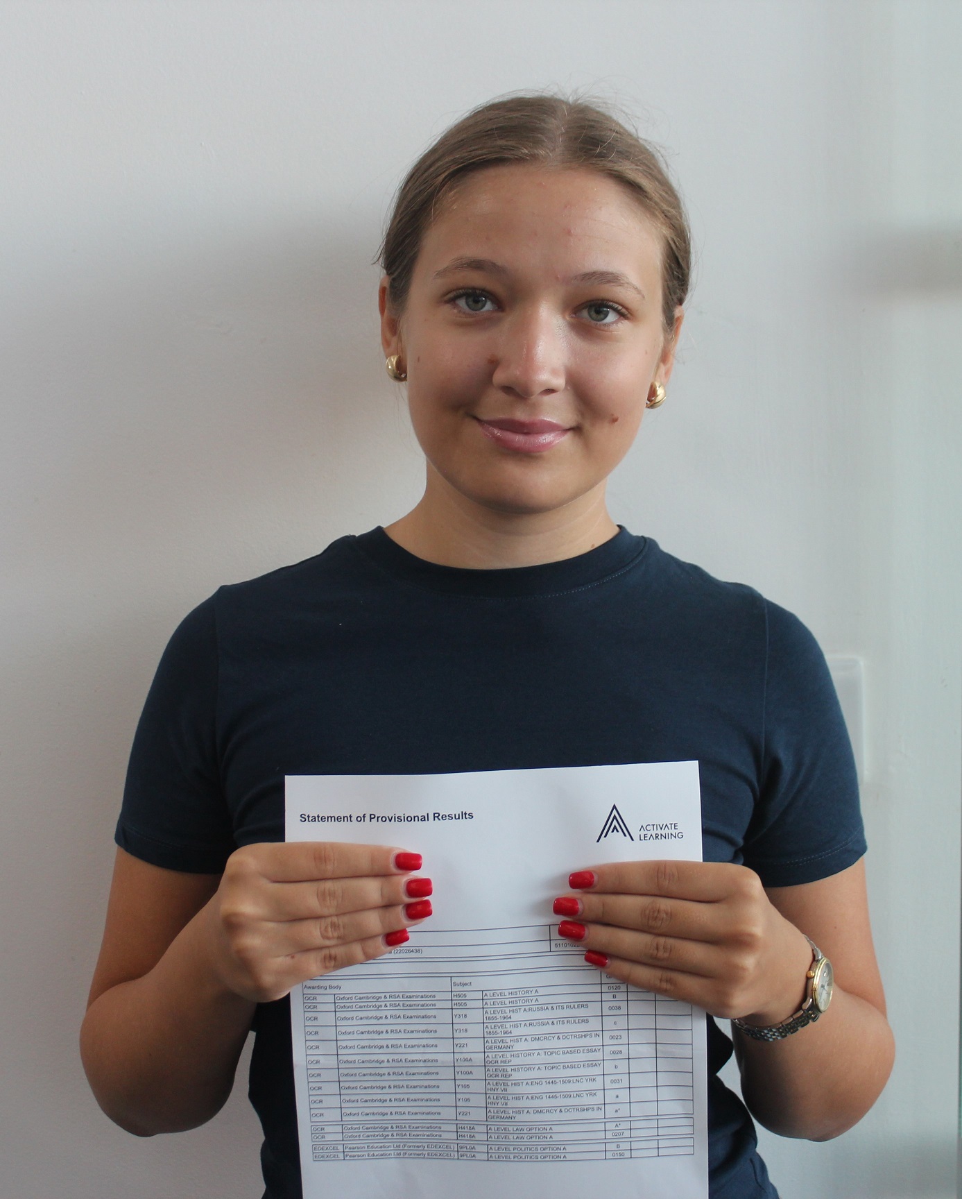 Bracknell and Wokingham College students celebrate A Level success ...